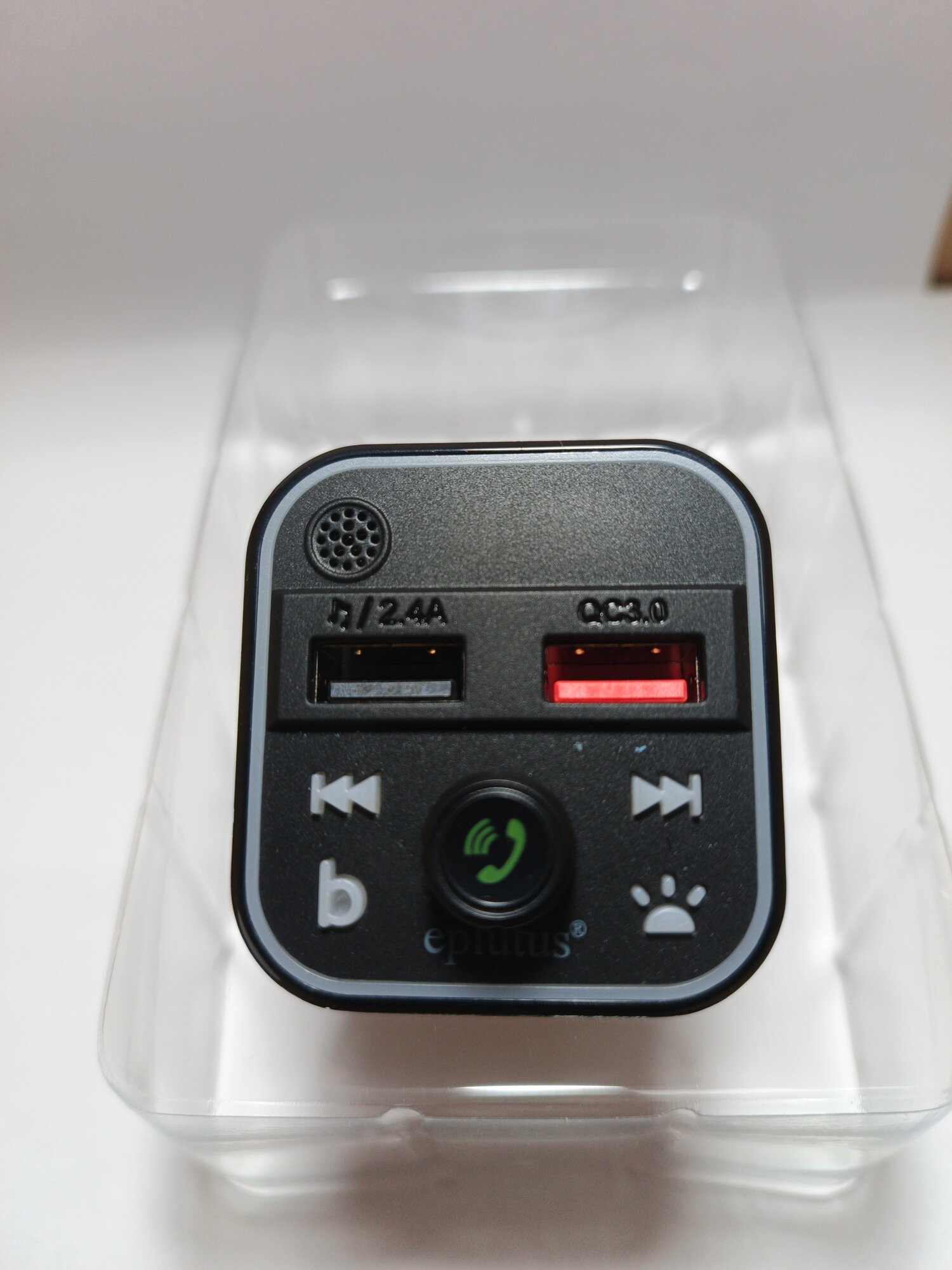 Автомобильный FM-модулятор с голосовым помощником/автомобильная зарядка Eplutus FB-13