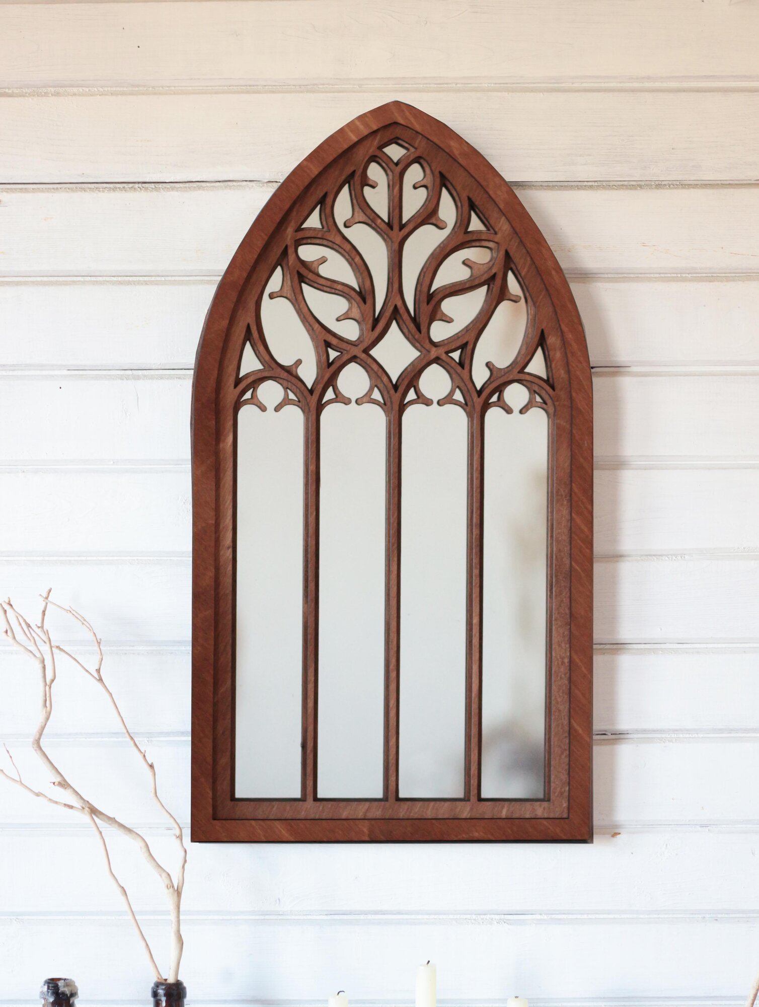 Зеркало Готика в деревянной раме