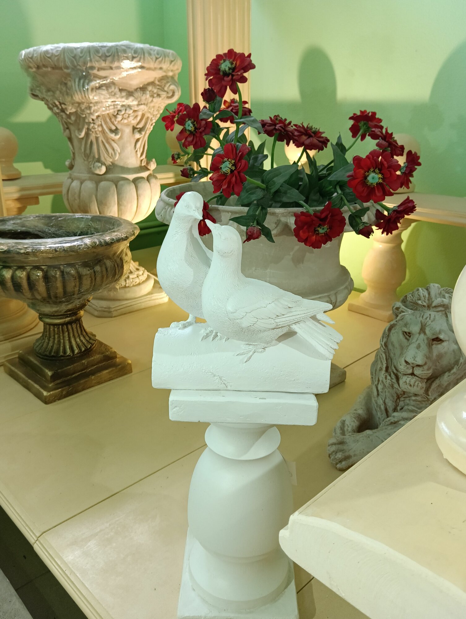 Два голубя для декора Дом-Сад цвет белый