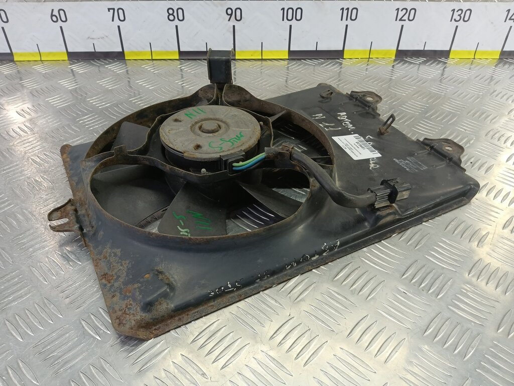 Вентилятор кондиционера Б/У для MITSUBISHI Space Star I рестайлинг (2002—2005) MR460785