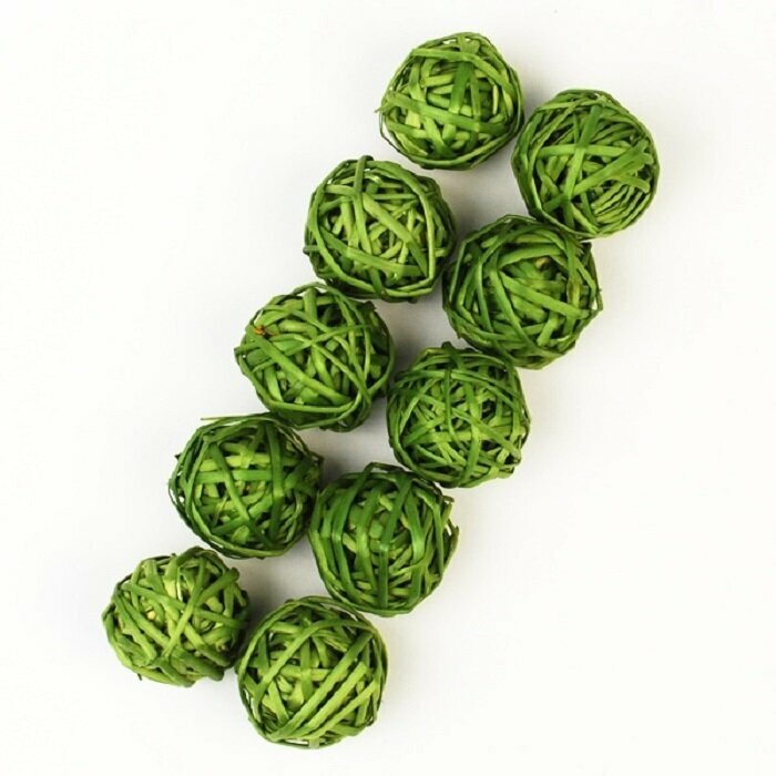 Шары из лозы зеленые 3.5 см, 10 шт. в упаковке, для декора