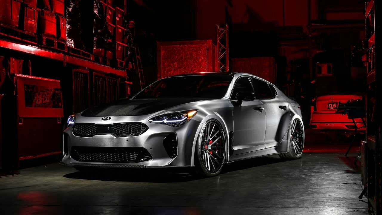 Картина на холсте 60x110 LinxOne "Автомобили kia dub stinger" интерьерная для дома / на стену / на кухню / с подрамником
