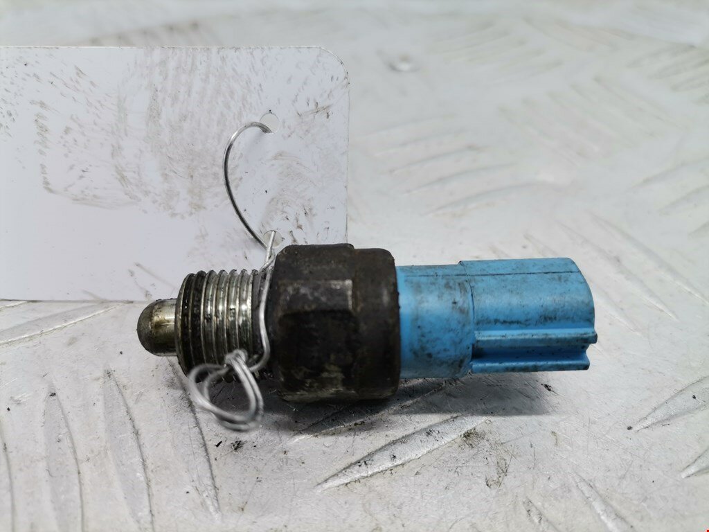 Датчик включения заднего хода (лягушка) Renault Scenic 2 арт. 2092022