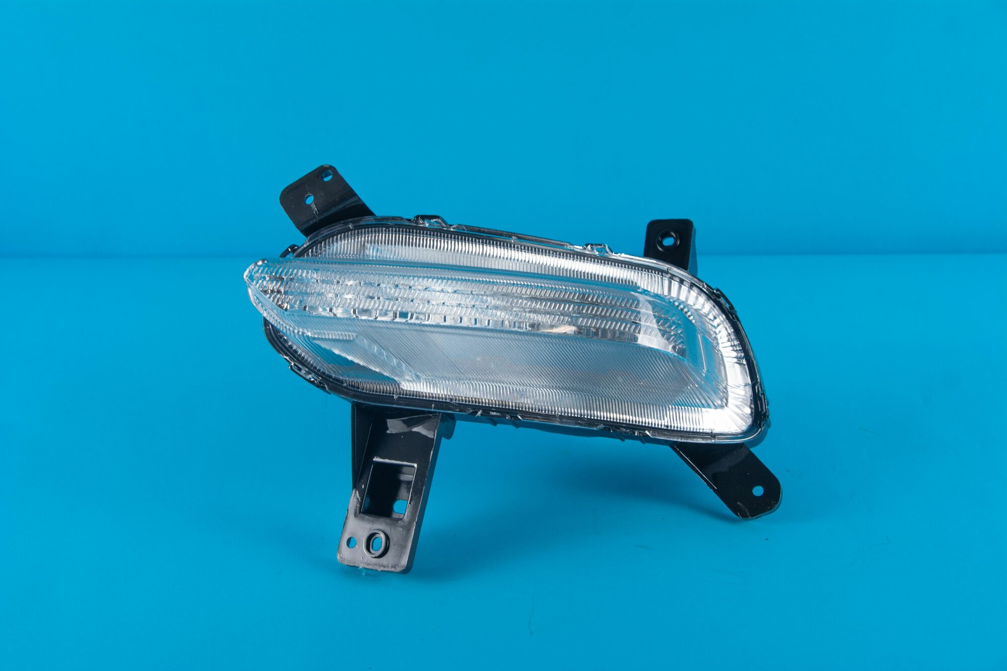 Указатель поворота Kia Cerato IV поколения 2018-2021 года, поворотник левый галогенный Киа Церато