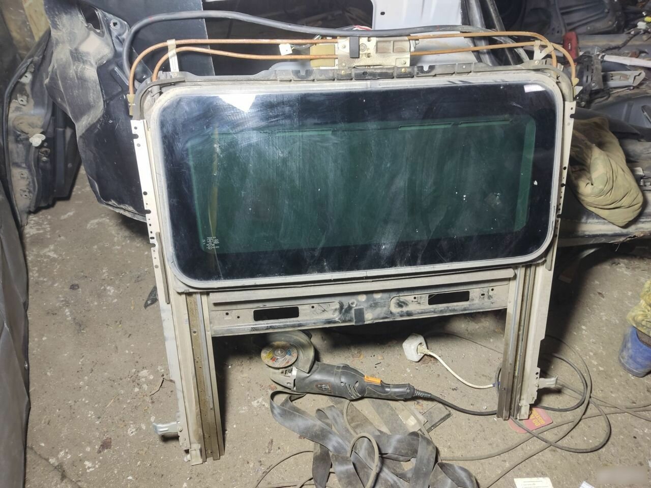 Люк в крышу Mazda 6 GG рестайлинг