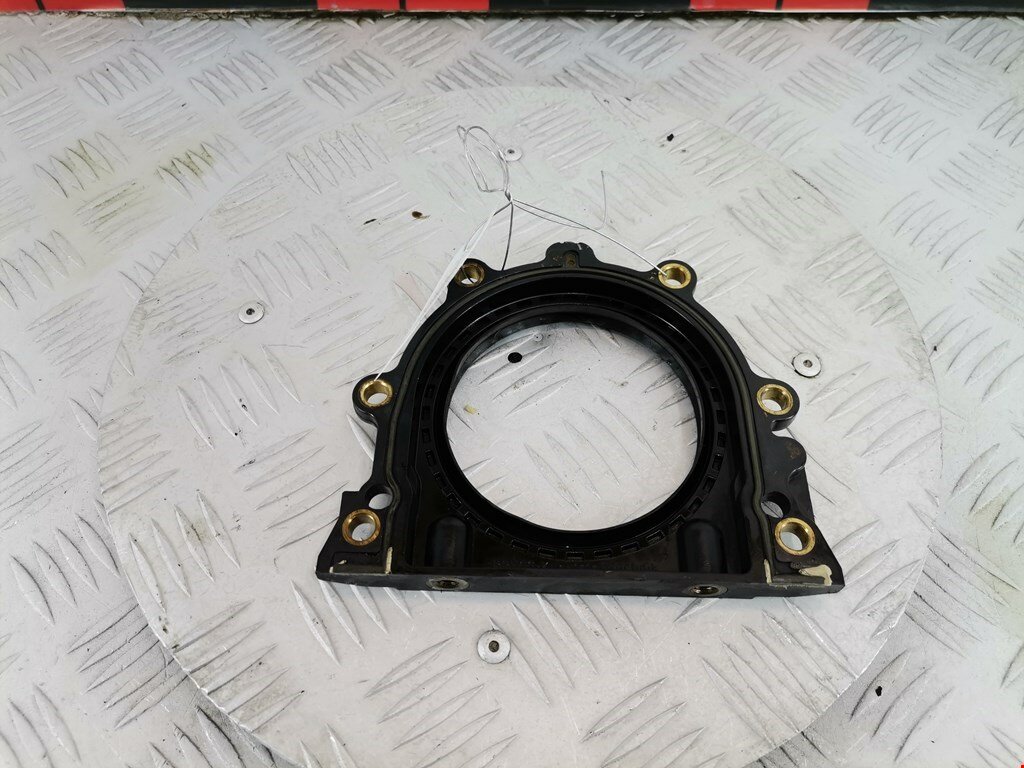 Крышка двигателя задняя Volkswagen Polo 4 06A103171A арт. 1542878