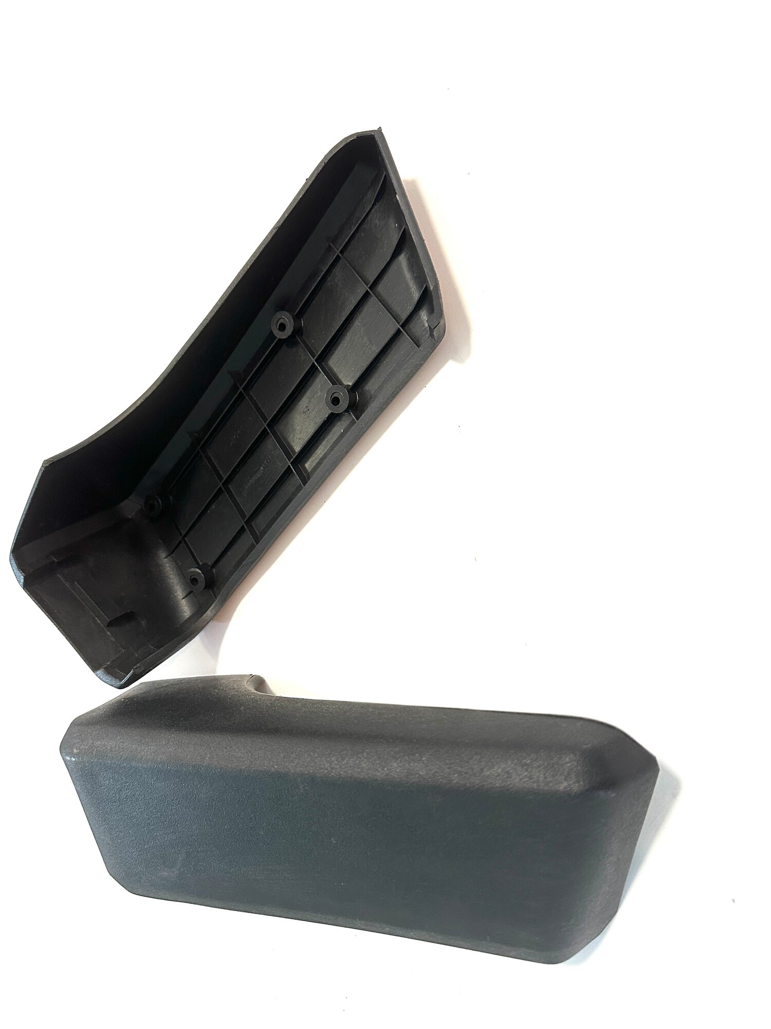 Накладки заднего бампера LADA 2121/2131, пара клыков бампера для нивы 4×4