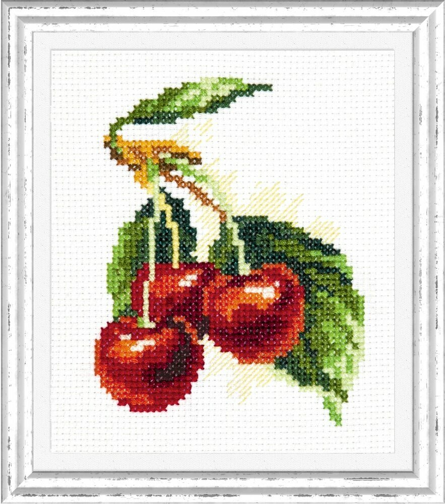 31-01 "Вишня". Набор для вышивания крестом Чудесная игла 9 х 11 см.