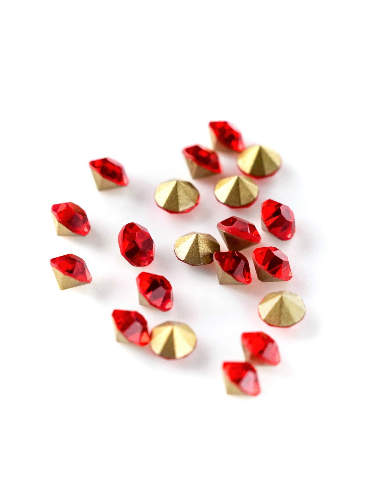 Стразы ювелирные конусовидные/конусные хрустальные (упаковка 60 шт.), размер 3.6 мм, горный хрусталь, цвет красный