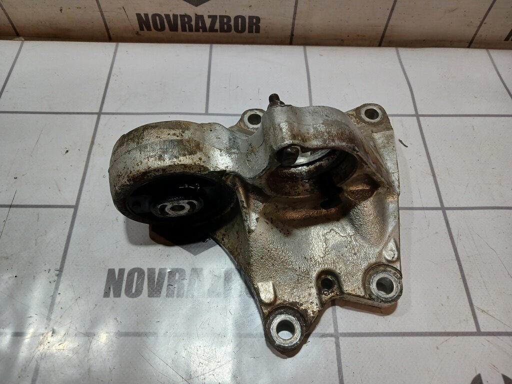 Кронштейн промежуточного вала Peugeot 307 2001-2008