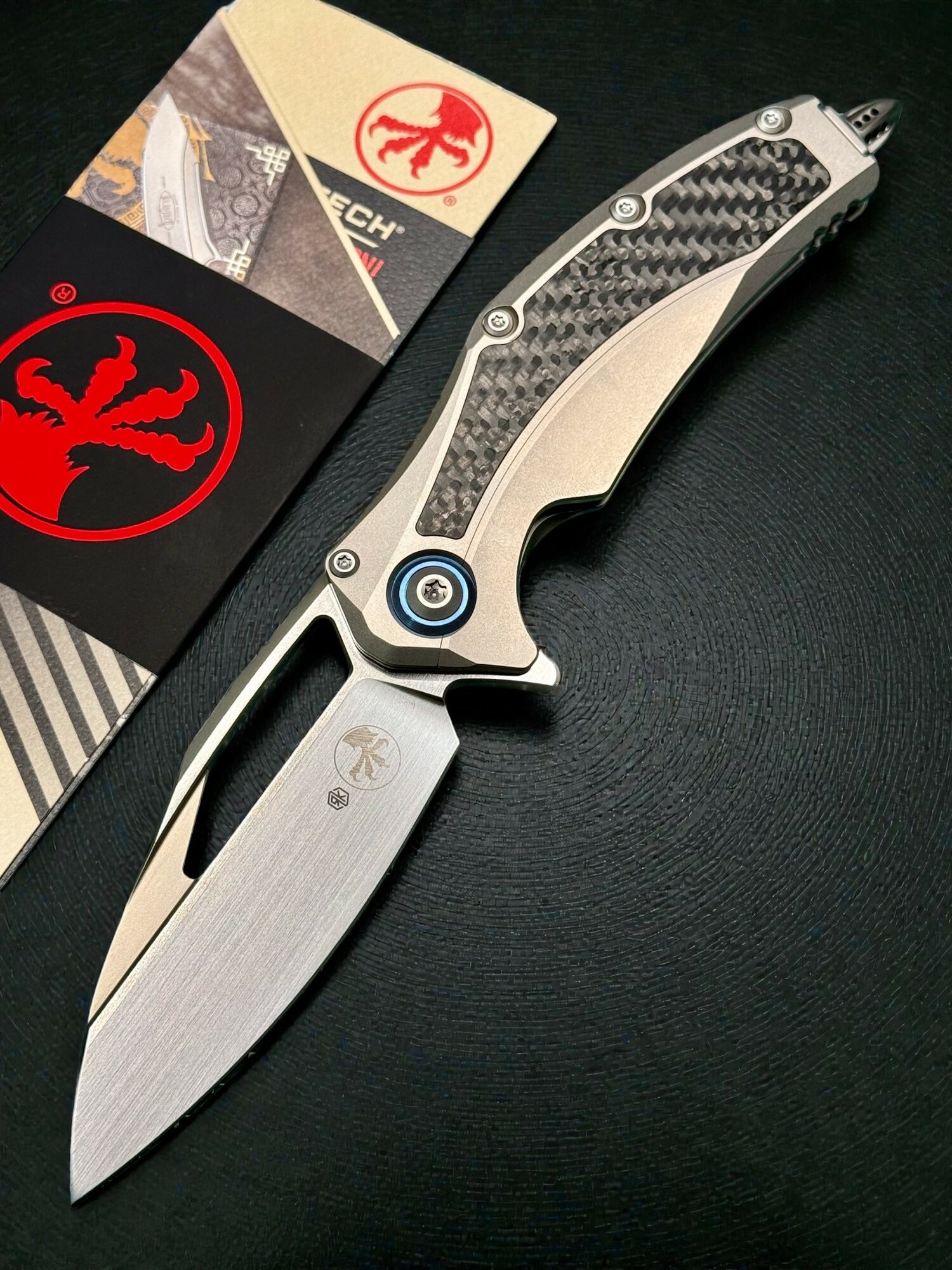 Нож складной MicroTech MCT165C4CFITI Matrix, Titanium - Carbon Fiber Handle