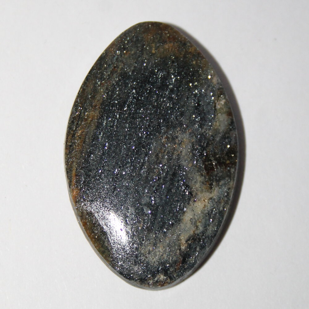 Уткинит кабошон, чёрный авантюрин кабошон, 33х22х3 мм, Урал, «True Stones»