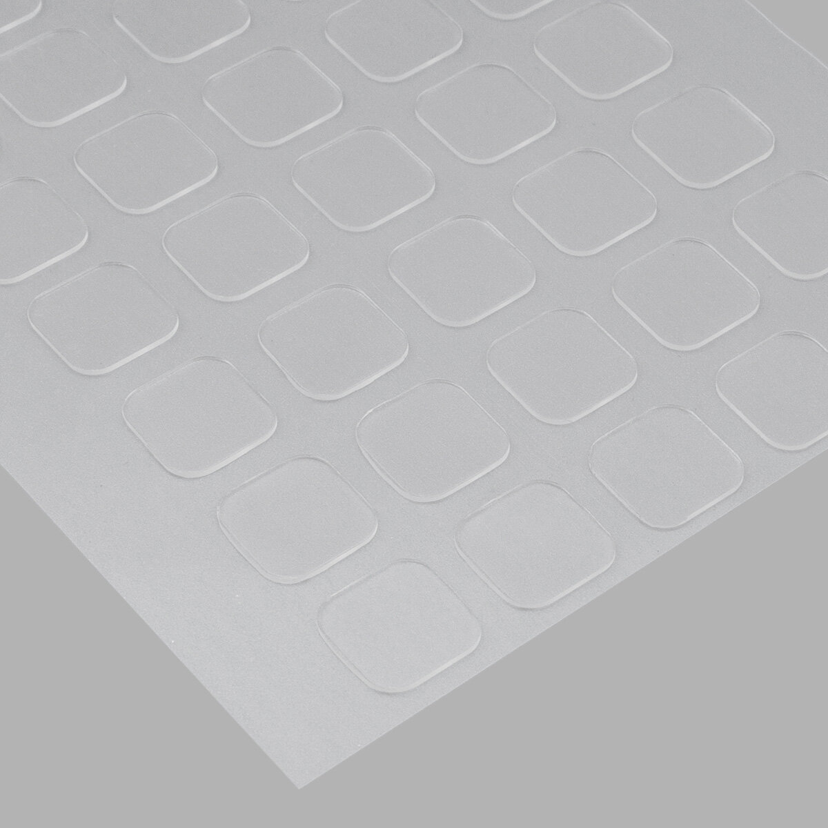 Прозрачные двусторонние клейкие пластины Айрис 2AR23556, квадрат 1*1 см, 50 шт (1 лист)