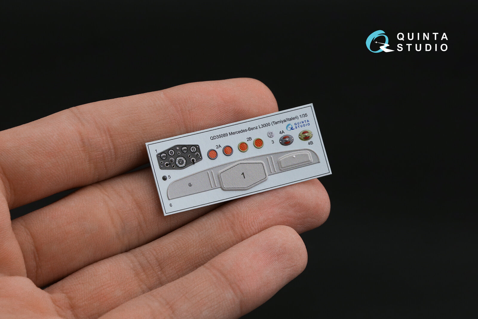 QD35089 3D Декаль интерьера кабины Mercedes-Benz L3000 (Tamiya/Italeri)