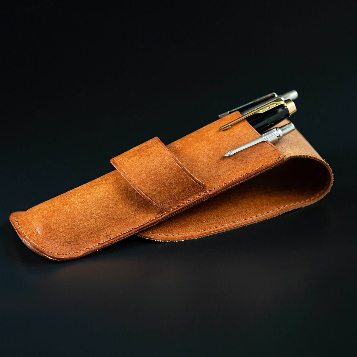 Футляр подарочный для премиальных ручек из натуральной кожи Pembroke Melon, светло-коричневый, премиальная кожа Pueblo под старину