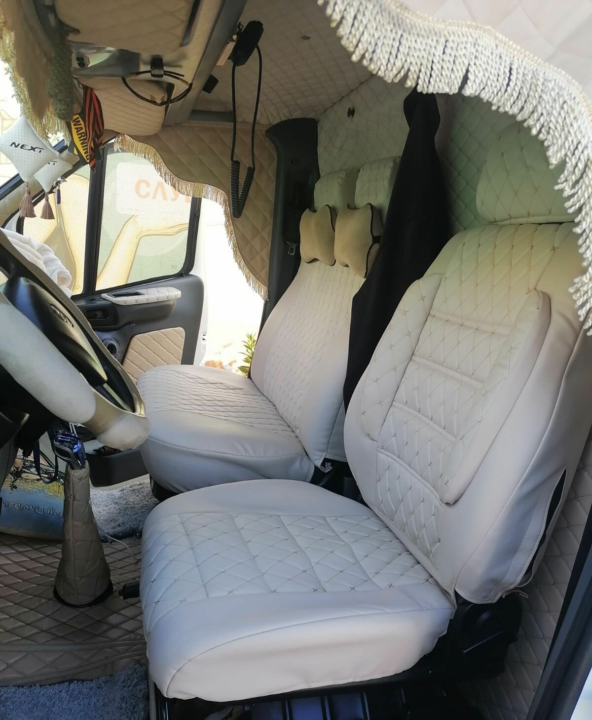 Чехлы на сиденья для автомобилей ГНекст, 3х-местная, с поддержкой