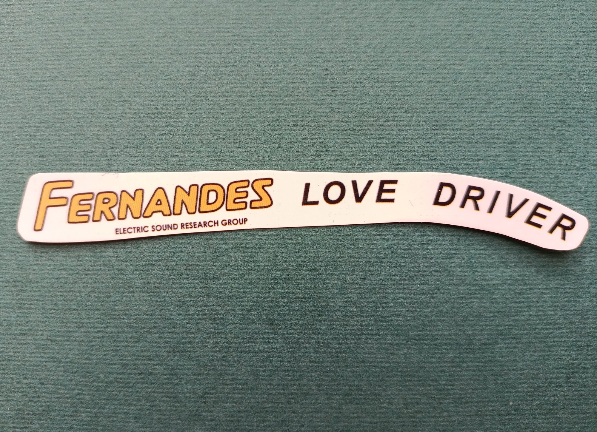 Деколь (водный перевод, waterslide decal) на голову грифа электрогитары Fernandes Love driver.