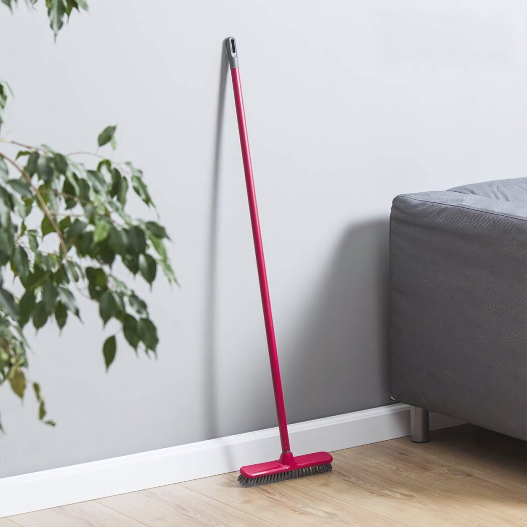 Щетка-шробер с рукояткой 110см, цвета в ассортименте, для эффективной уборки