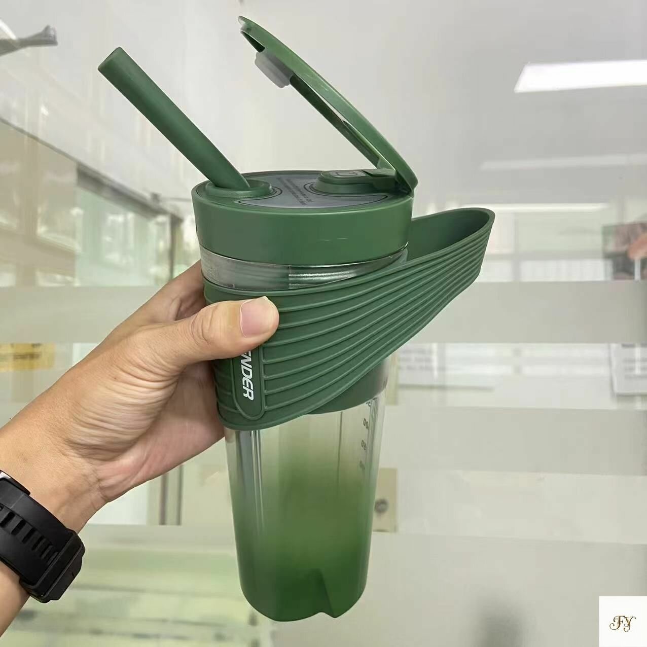 Беспроводной портативный блендер для смузи, коктейлей и соков 460 мл