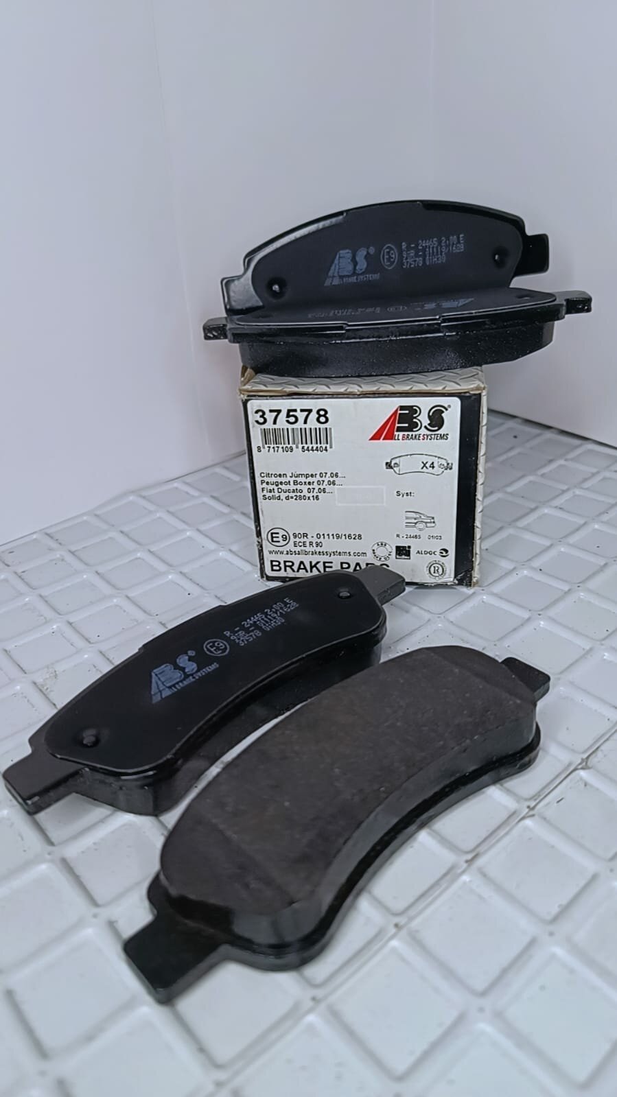 Колодки тормозные дисковые ABS 37578 задние комплект (без болтов) CITROEN FIAT PEUGEOT