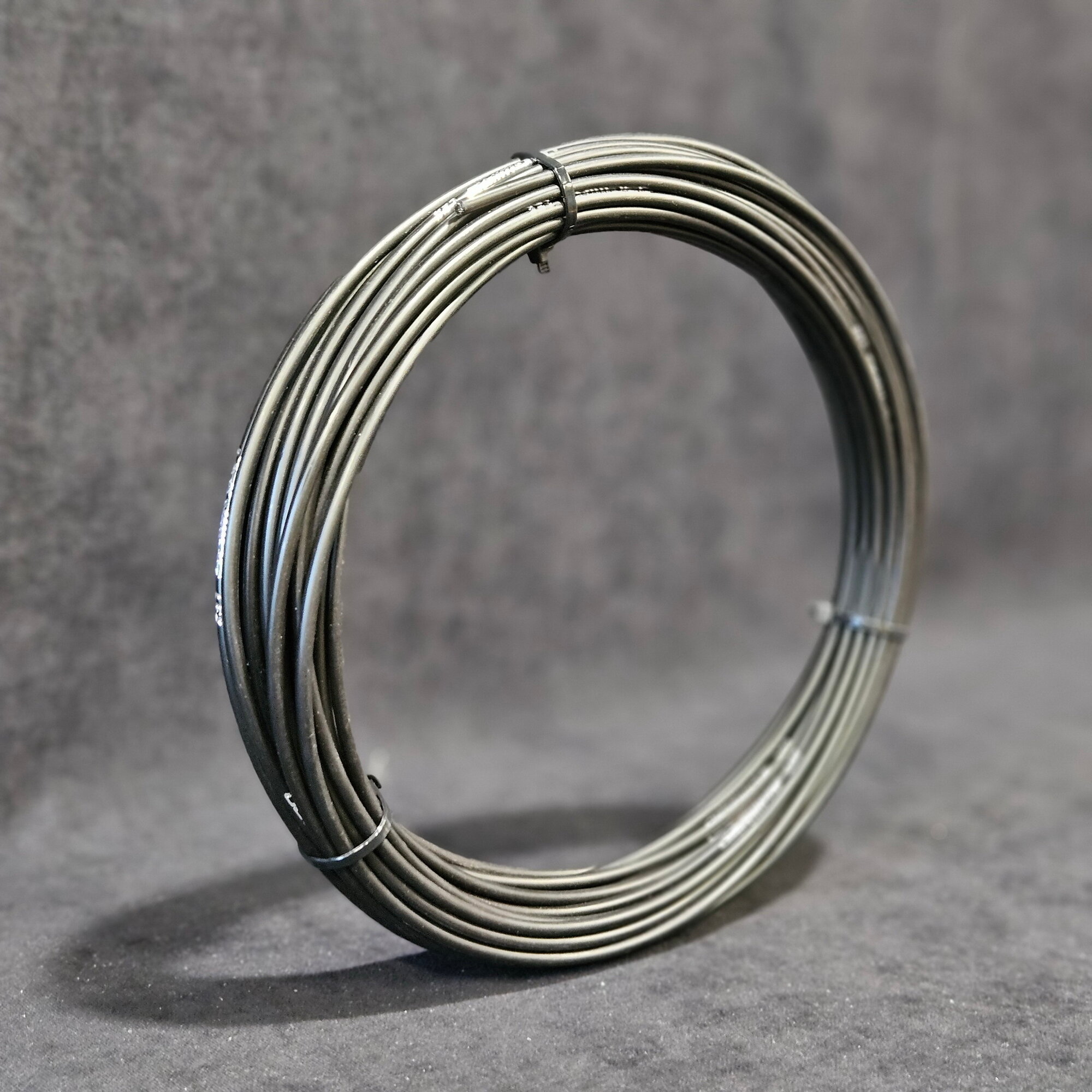 Рубашка троса переключения Jagwire LEX, 20 метров (цельным куском), диаметр - 4 мм, черная