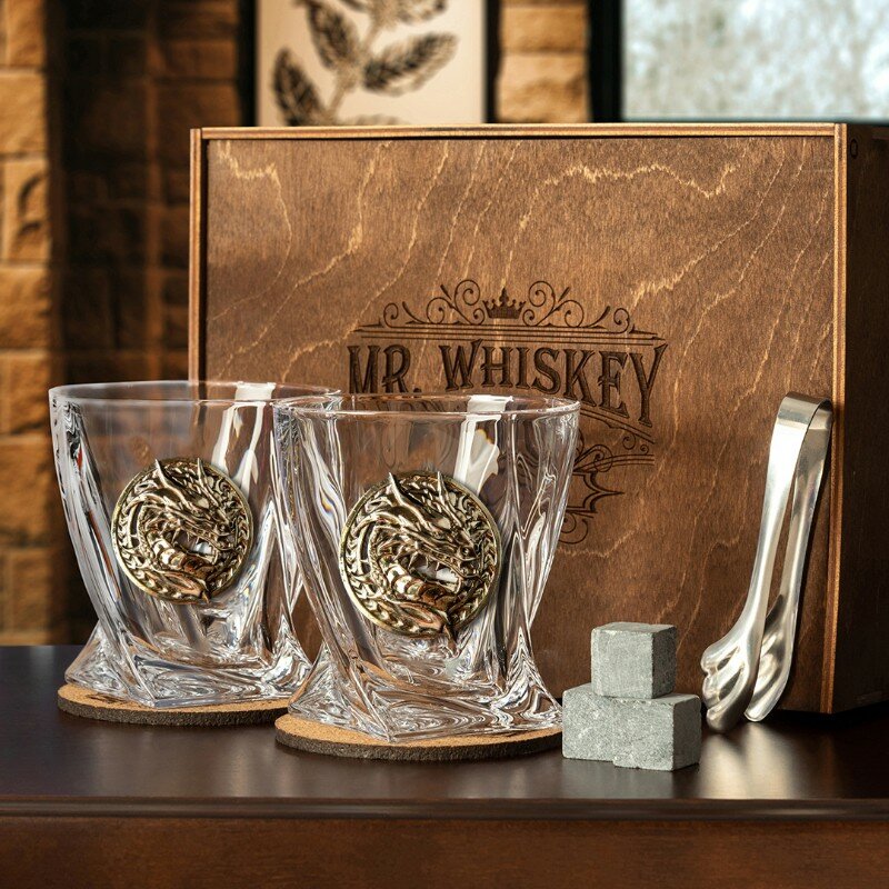 Набор из двух бокалов для виски "Эмблема дракона" в футляре (340 мл)