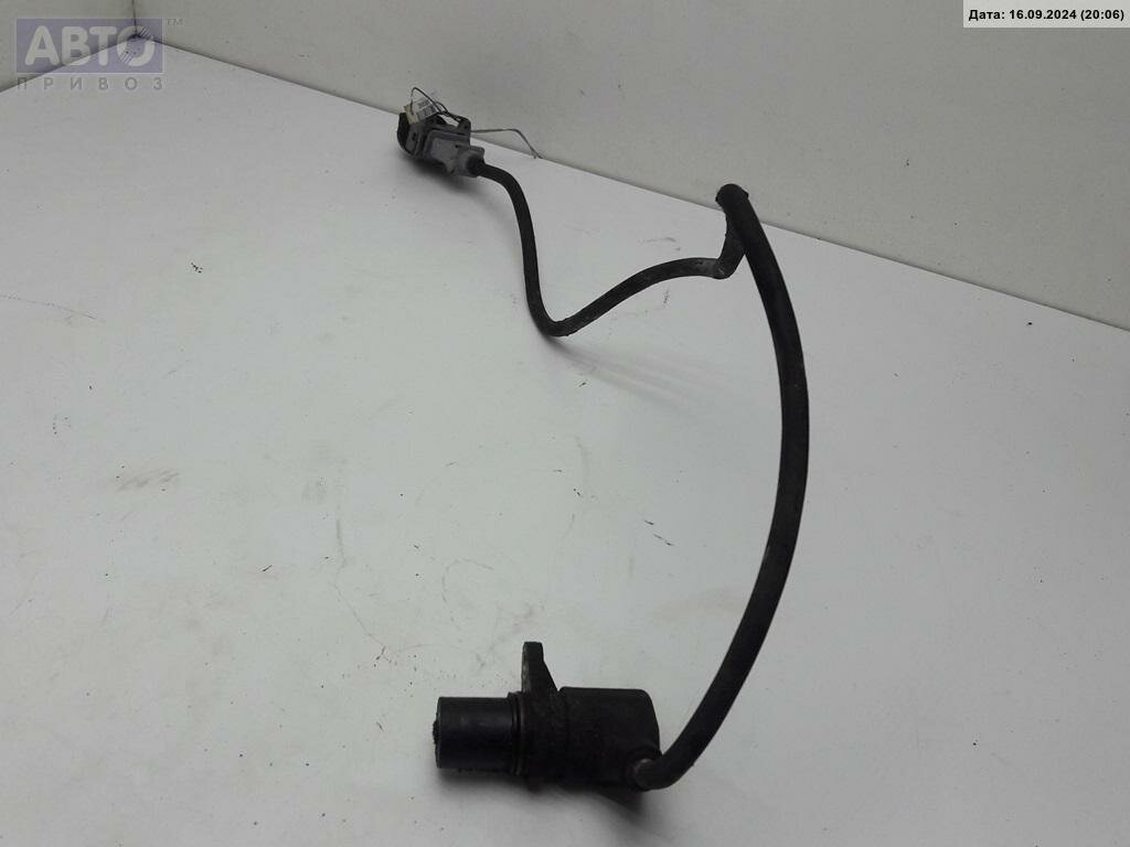 Датчик положения коленвала Volkswagen Passat B5