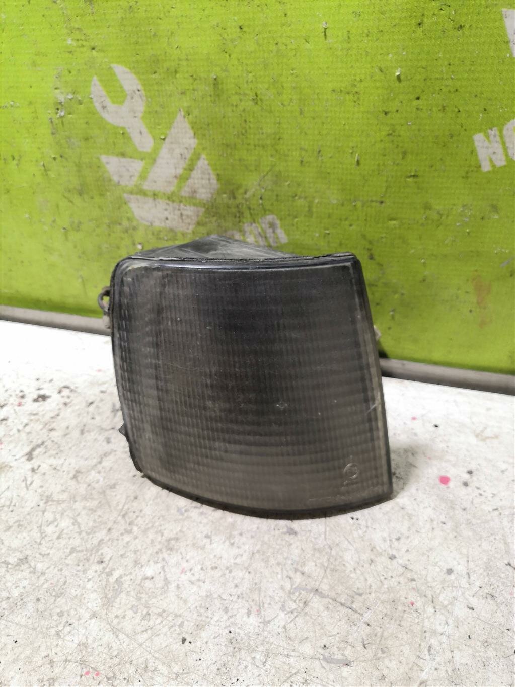 Указатель поворота правый VW Passat B3 1988-1993