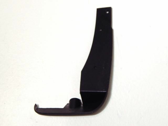 Брызговик Солано передний левый