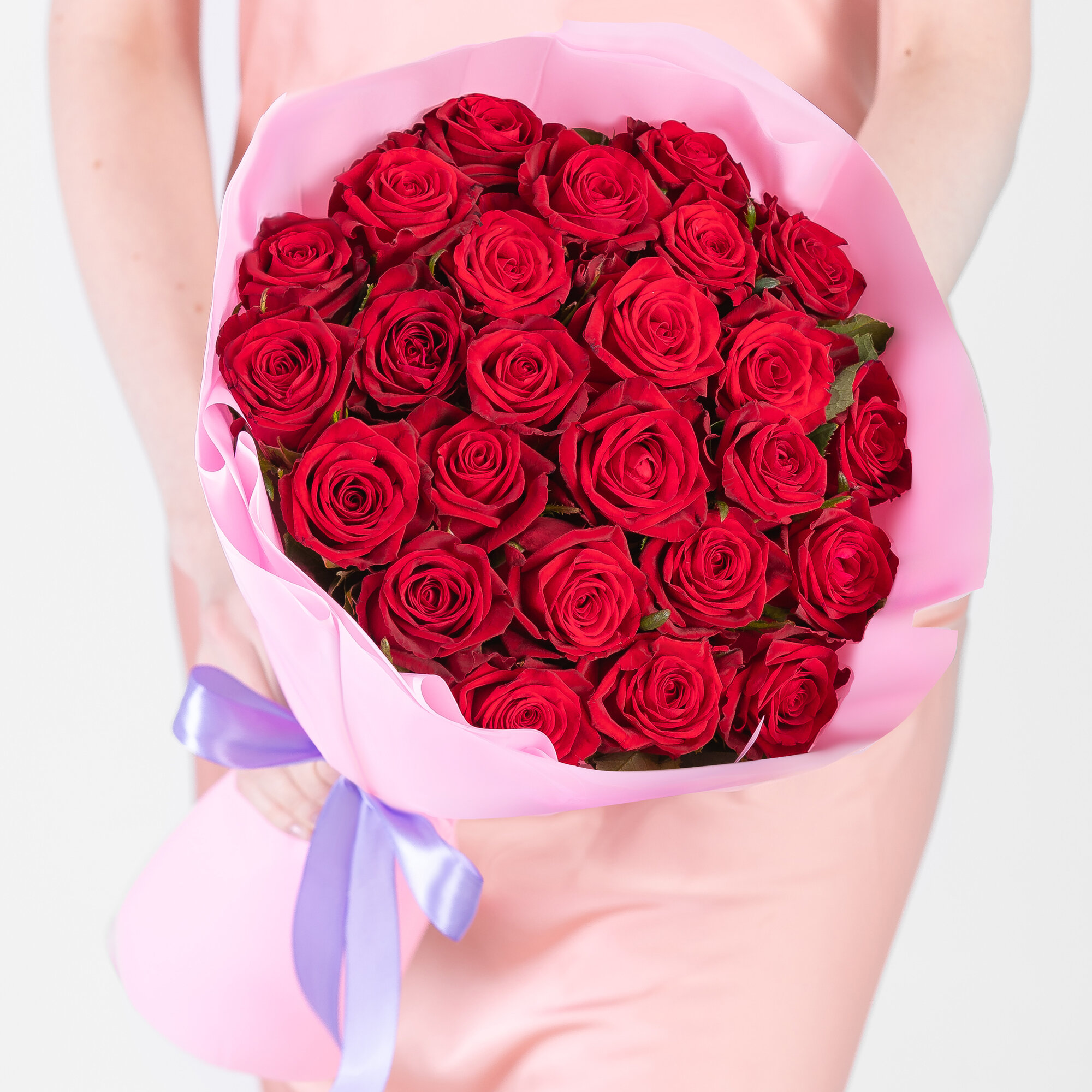 Букет Мегацвет24 "Ред Наоми", розы, 25 шт, 40см высота букета, красный