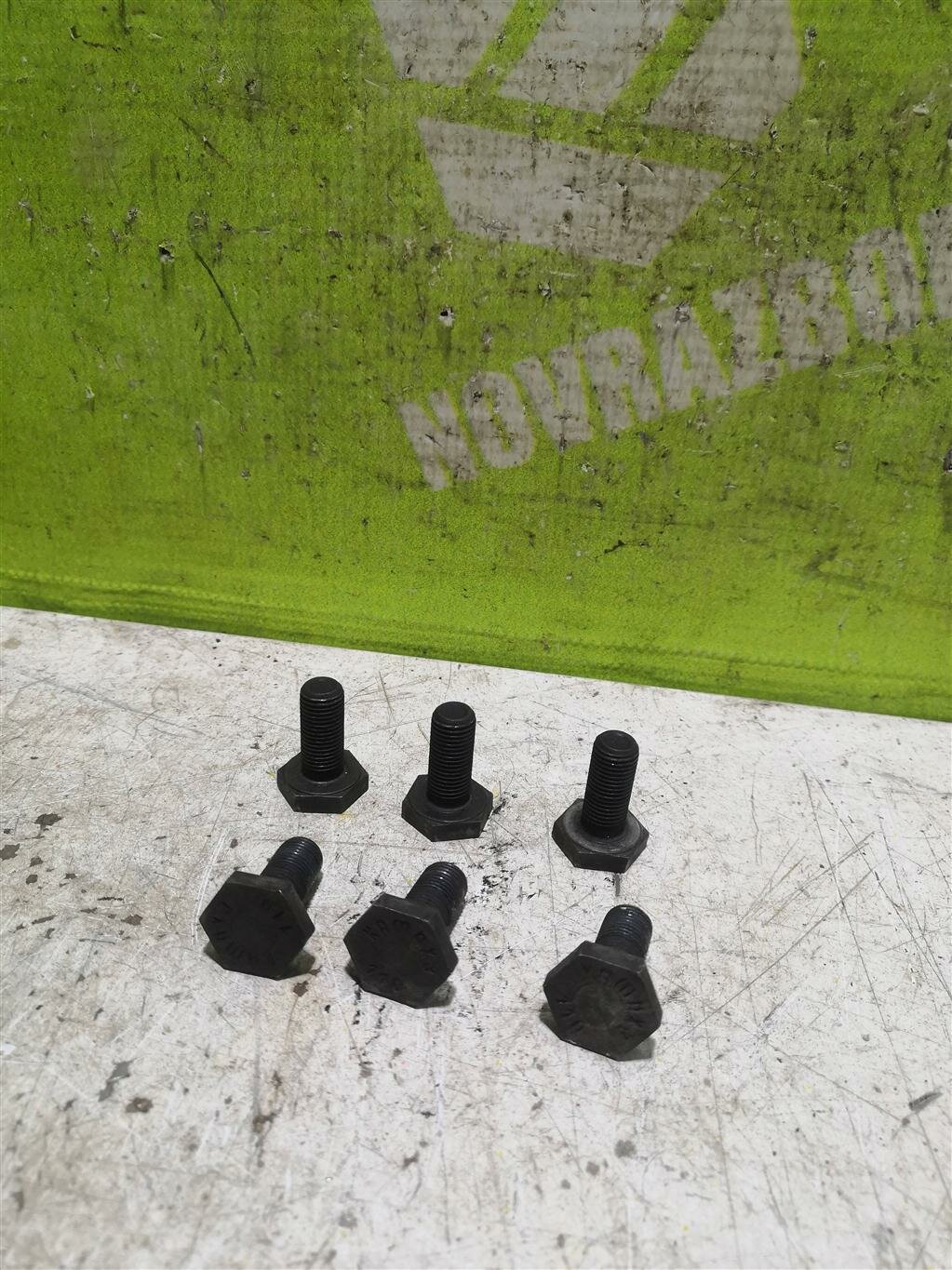 Болт маховика Opel Meriva 2003-2010