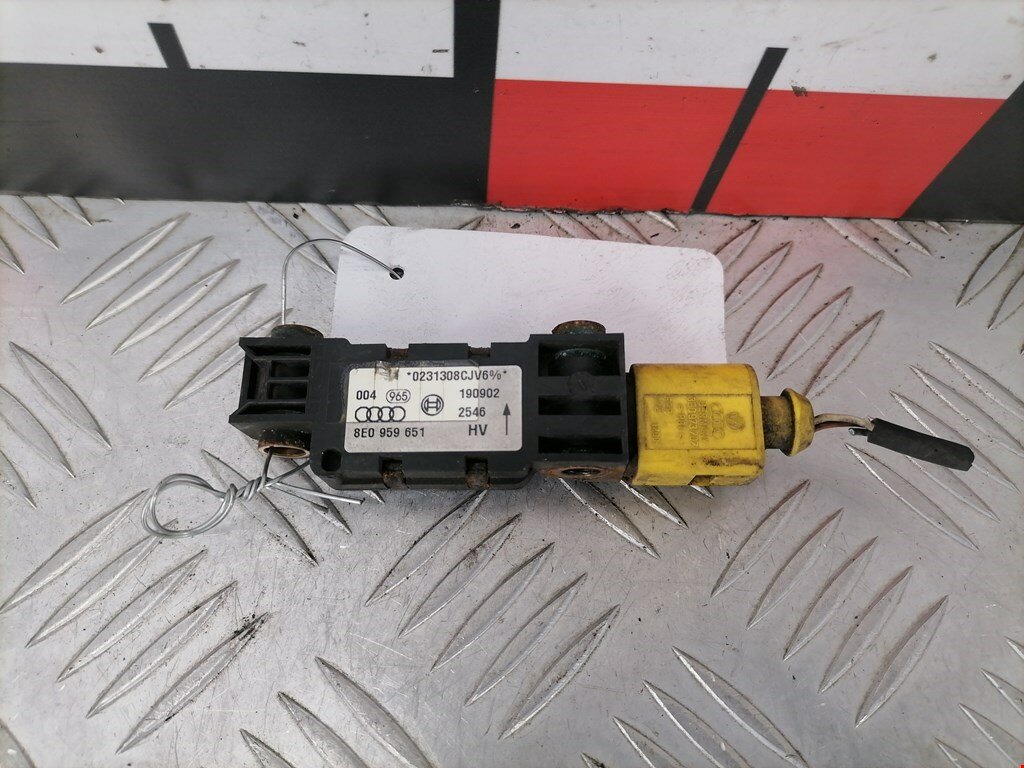 Датчик удара Audi A4 B6 8E0959651 арт. 1885897