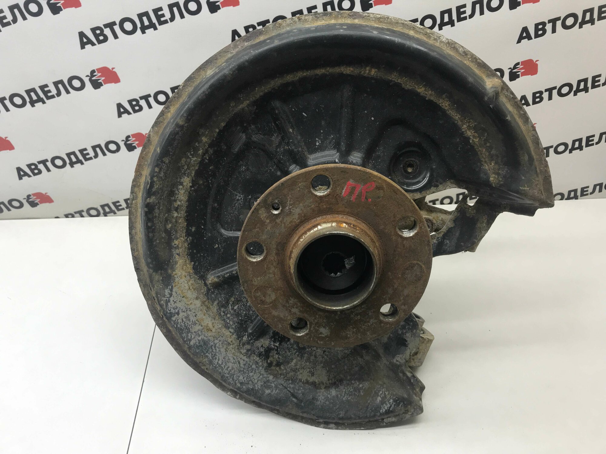 Кулак поворотный з/п Volkswagen Golf MK5 2006 г.в