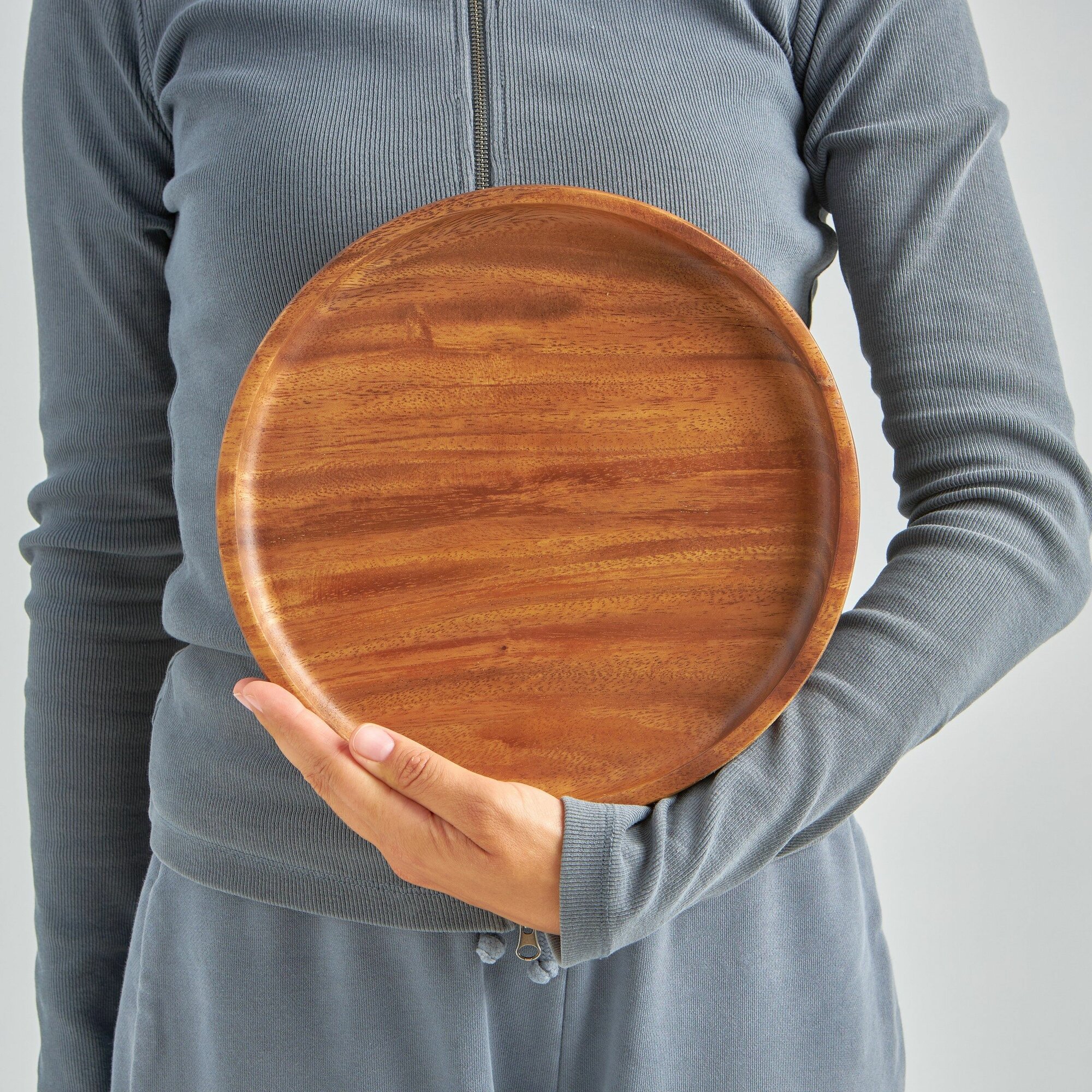 Поднос деревянный, грецкий орех, круглый, 20х20х3 см Varman.pro