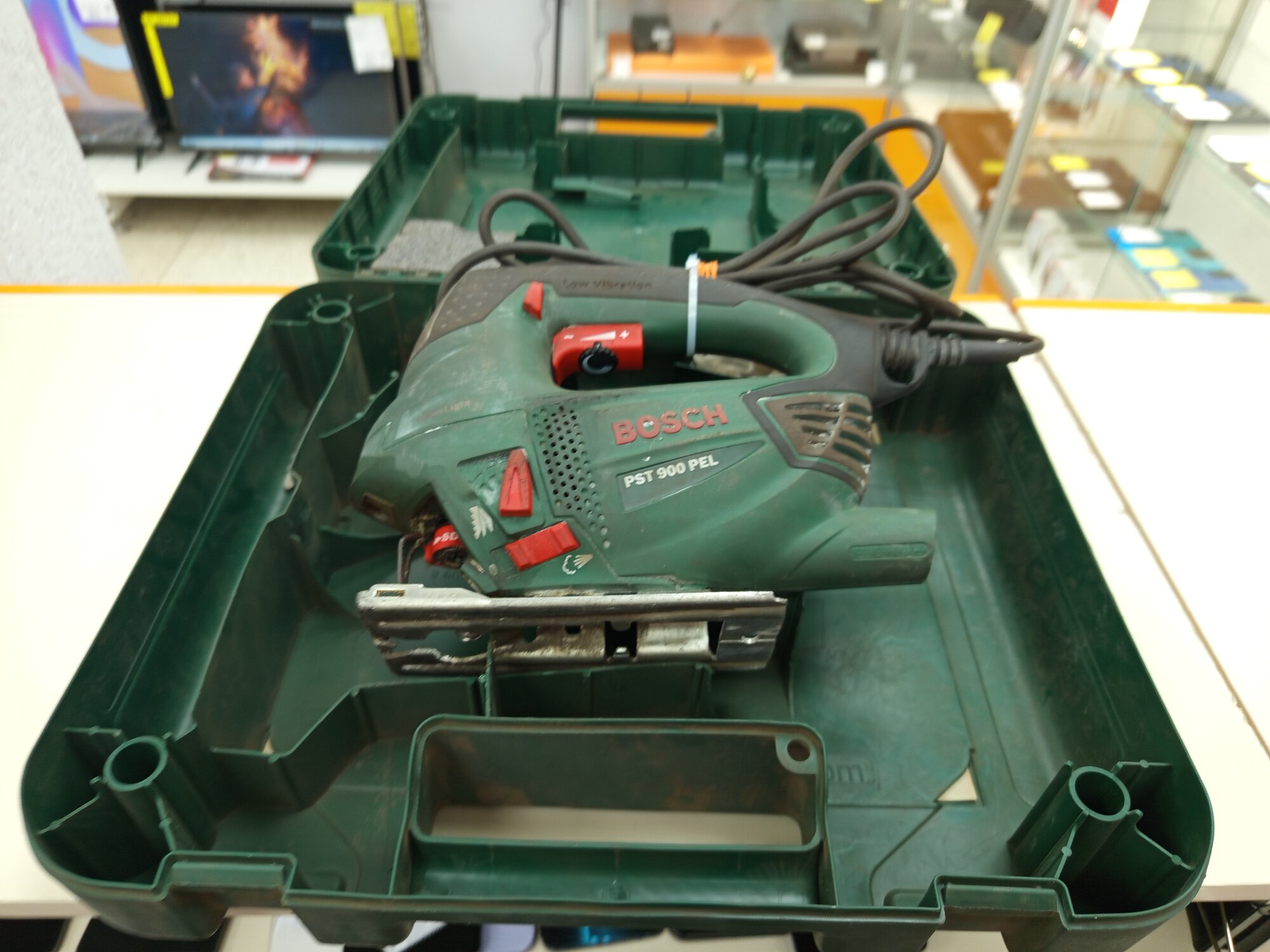 Лобзик Bosch PST 900 PEL 620Вт 3100ходов/мин от электросети (кейс в комплекте) б/у ,уценка