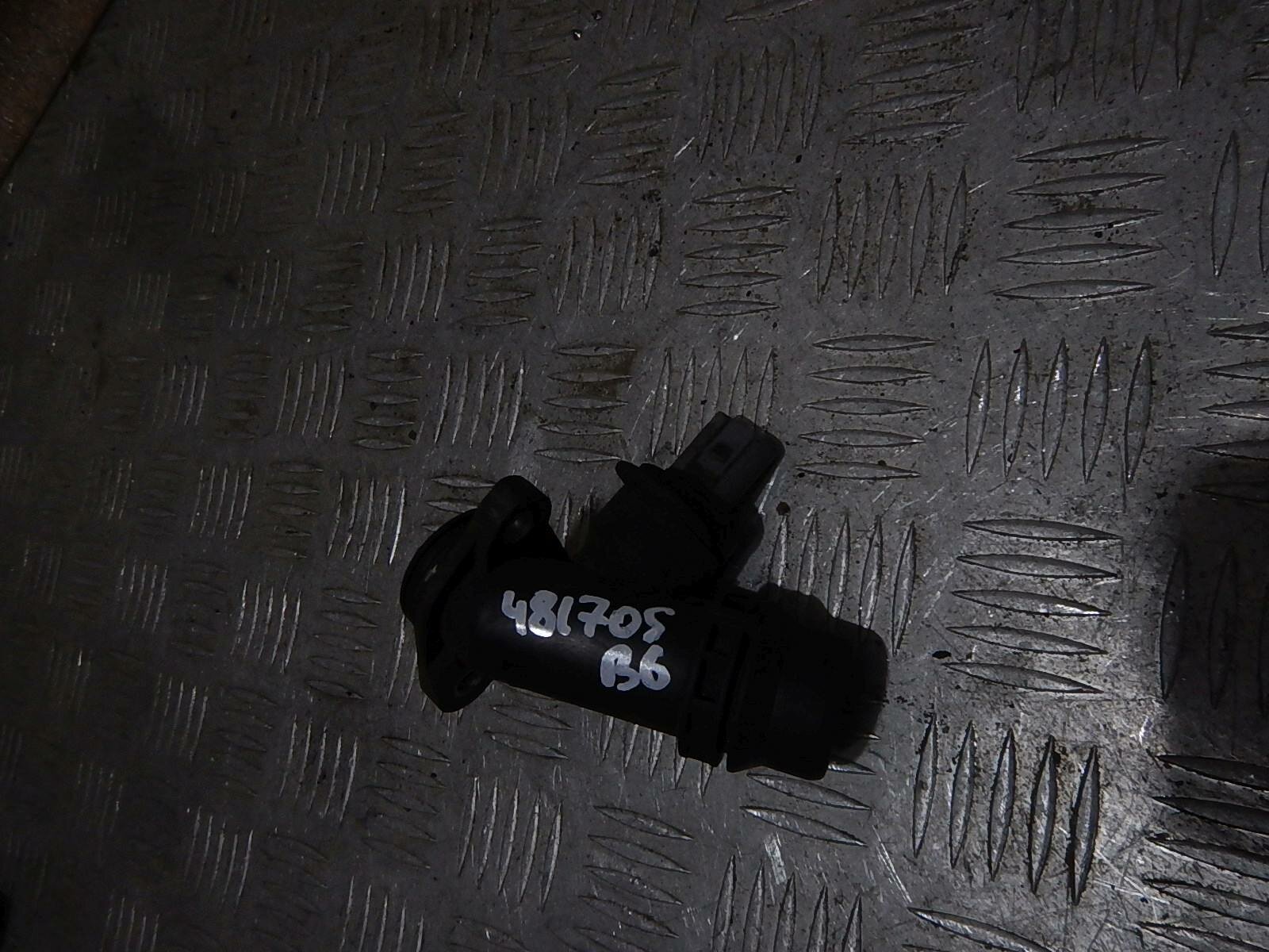 Б/У Фланец двигателя системы охлаждения, Volkswagen (Фольксваген)-PASSAT B6 (05-10) VOLKSWAGEN PASSAT B6 (05-10) BVY, 2,0...