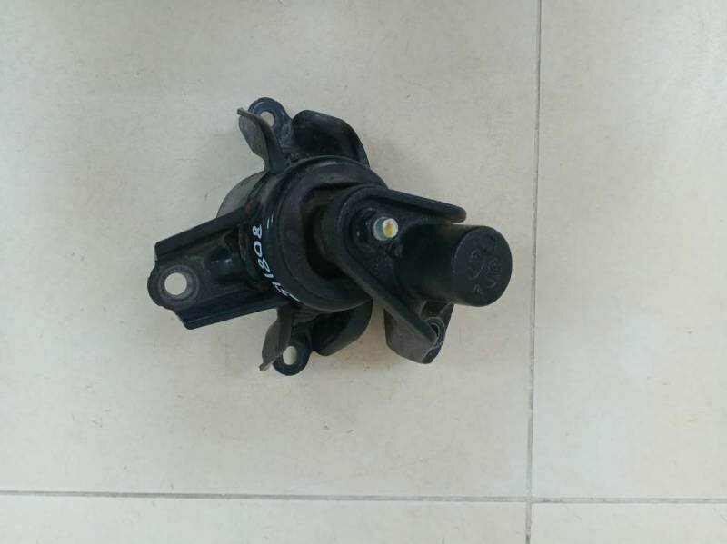 Опора двигателя правая Hyundai Solaris 2010-2017 кат.номер: 218101R000 218253X000