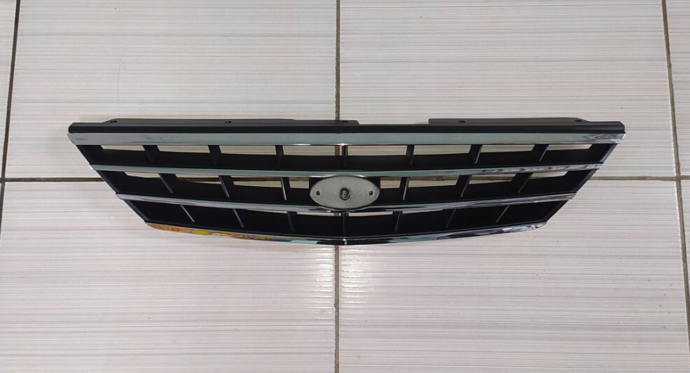 Решетка радиатора Kia Spectra хром