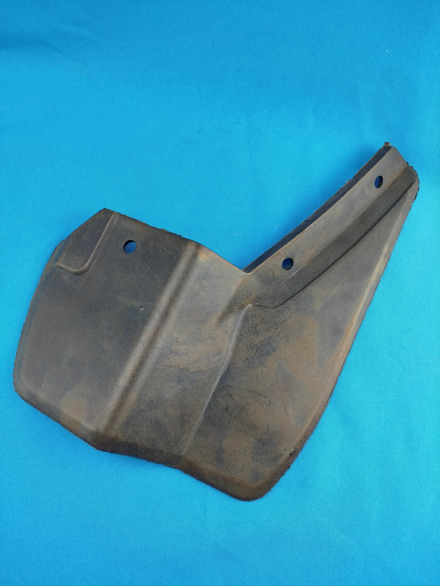 Брызговик передний правый "БРТ" для автомобилей ВАЗ 2114-15