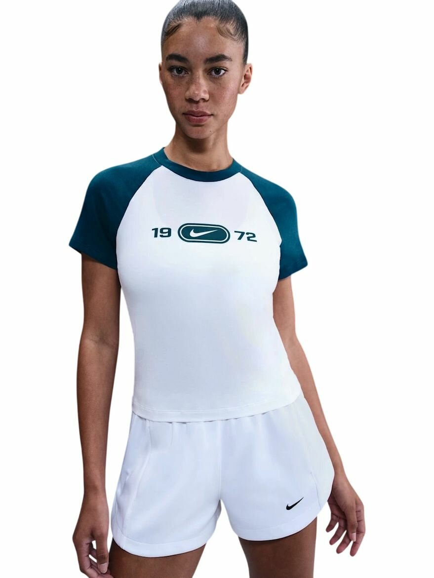 Футболка спортивная NIKE Chill Knit Slim Graphic T-Shirt