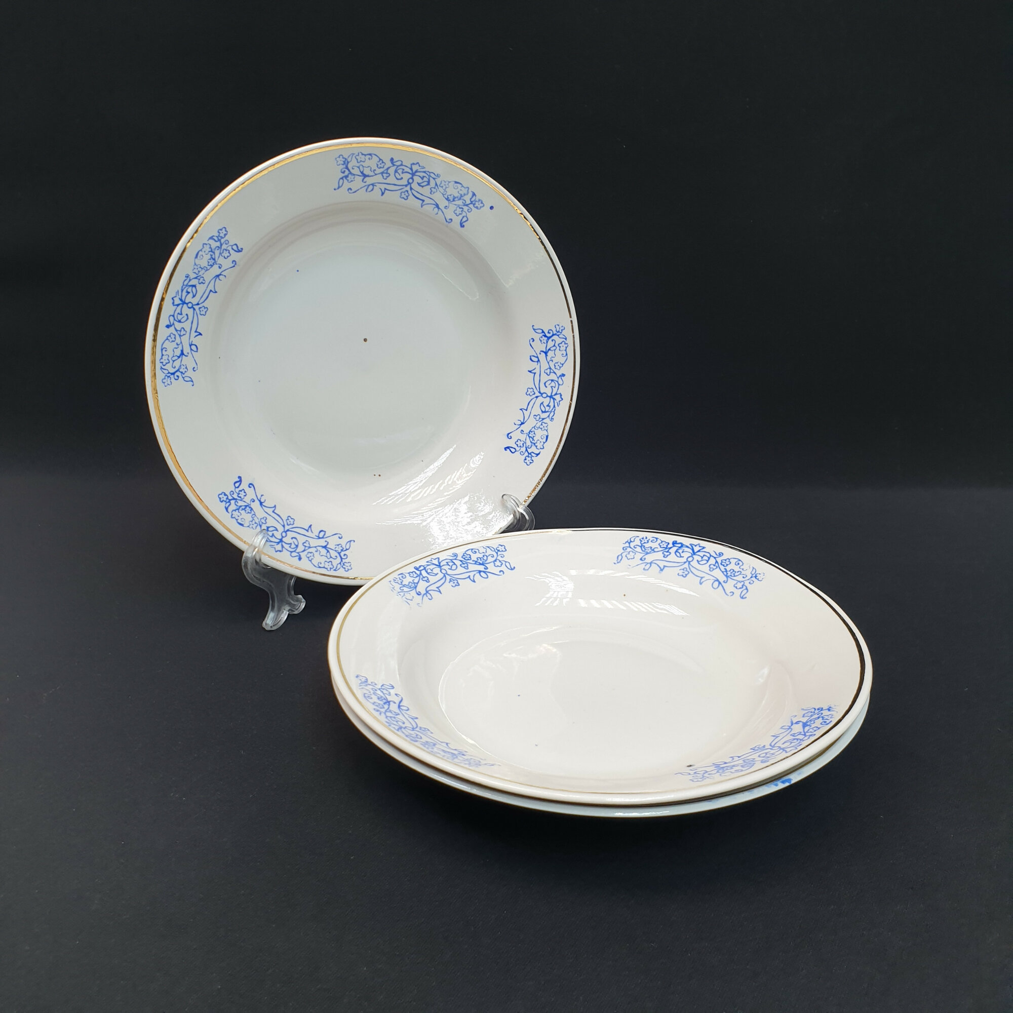 Винтажный набор из 3 суповых тарелок, фарфор деколь золочение 20 см, СССР