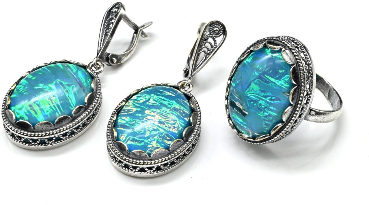 Комплект бижутерии: серьги, кольцо, опал