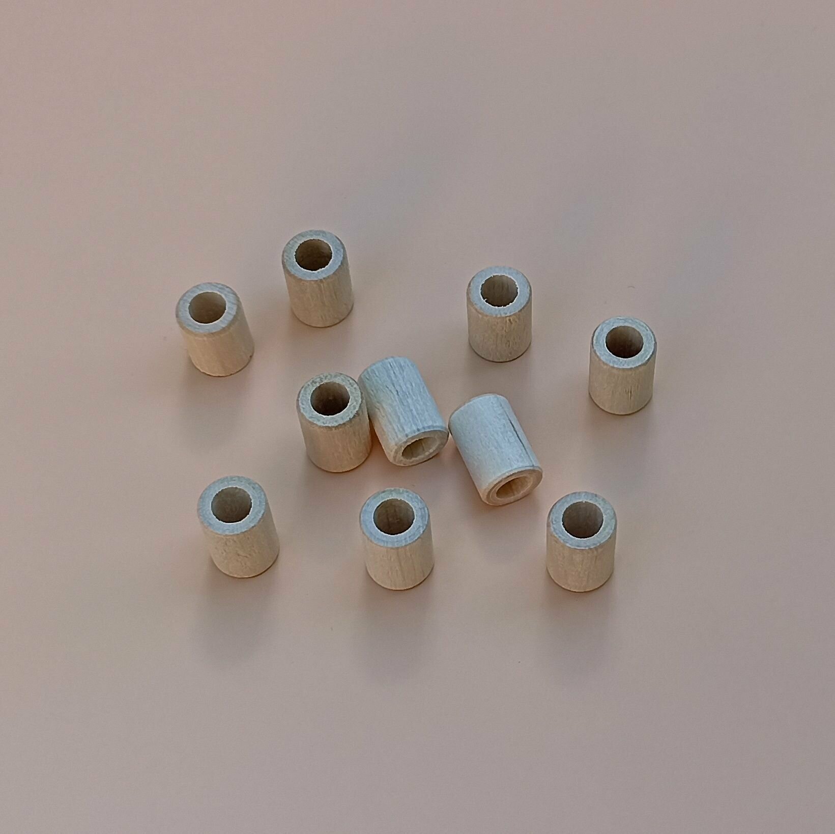 Деревянные рамные пробки диаметр 11 мм длина 16 мм сквозное отверстие 6,35 мм, граб, MEYNE Germany, для ремонта пианино и роялей