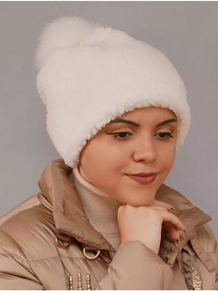 Шапка для женщин