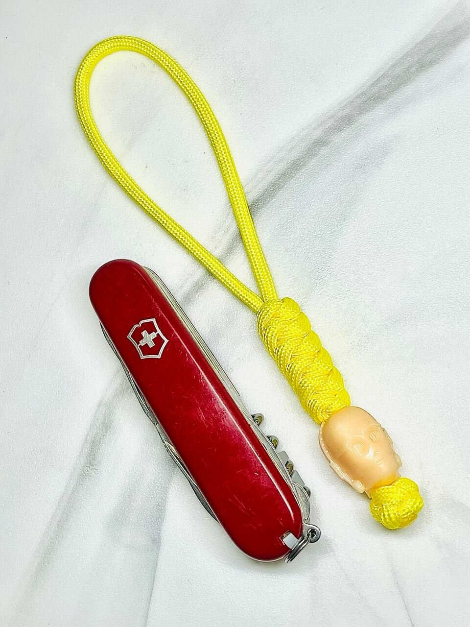 Темляк брелок для ножа "C3PO"