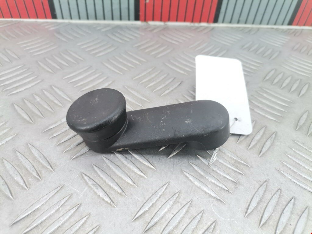 Ручка стеклоподъемника Opel Astra J 13288655 арт. 1952316