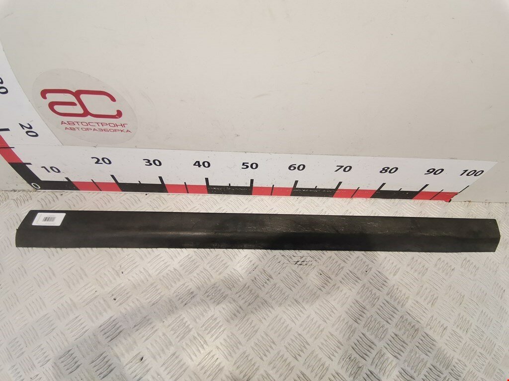 Накладка (молдинг) двери передней правой Volkswagen Passat 5 GP 3B0854940B арт. 1522871