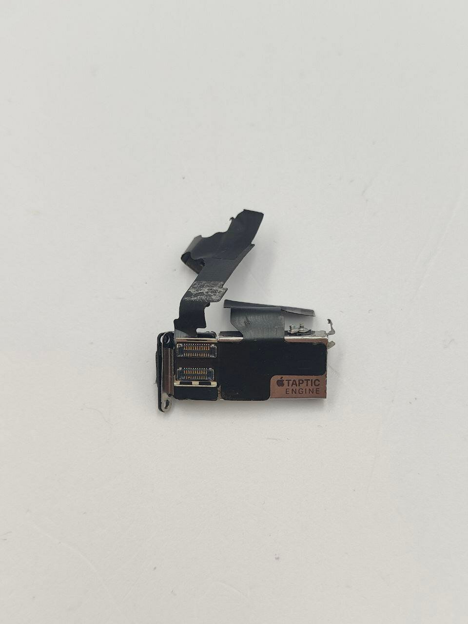Нерабочая плата Apple Watch 7000 Series Taptic Engine 42mm на запчасти или восстановление, уценка