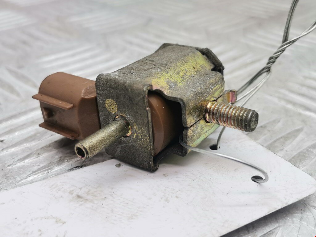 Клапан воздушный Mitsubishi Colt 5 MR127520 арт. 2070792