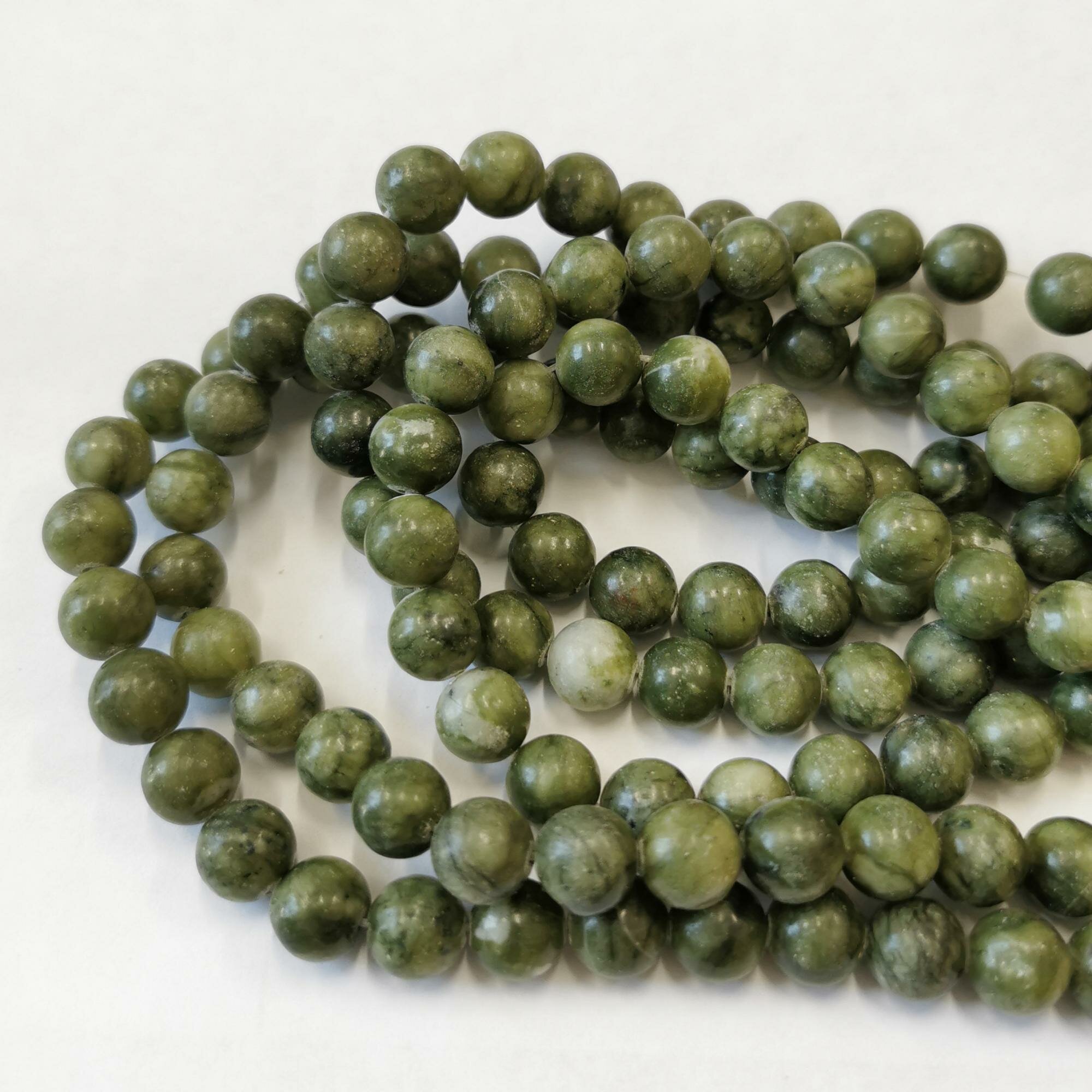Бусины каменные, жадеит, тайваньский, 10мм, 36 шт, низка